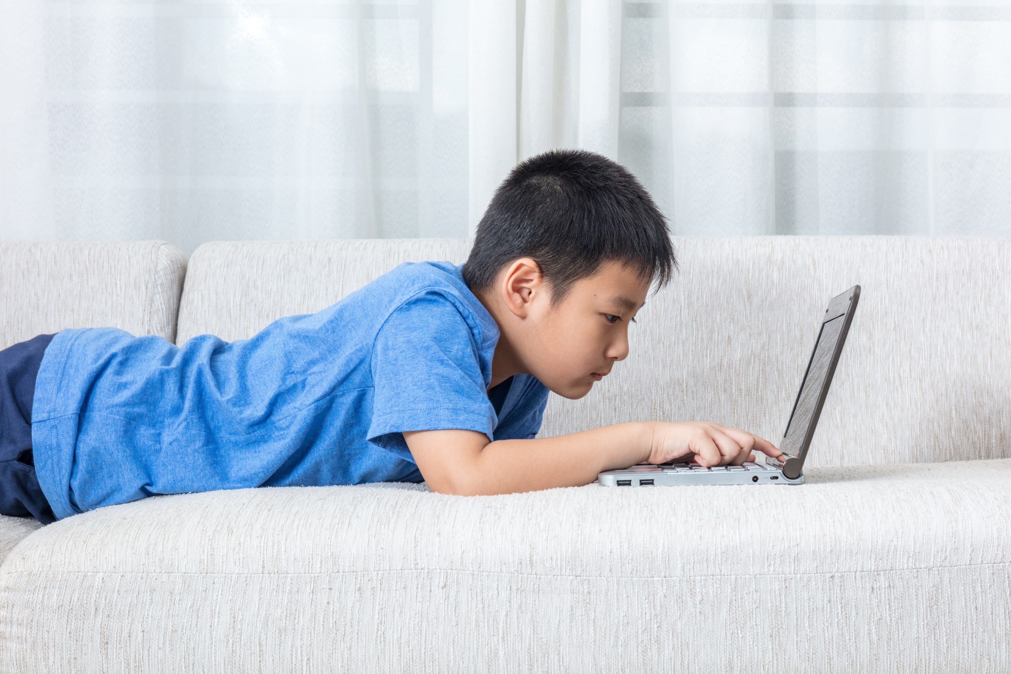 10 Tips for Kids’ Digital Safety this Summer
